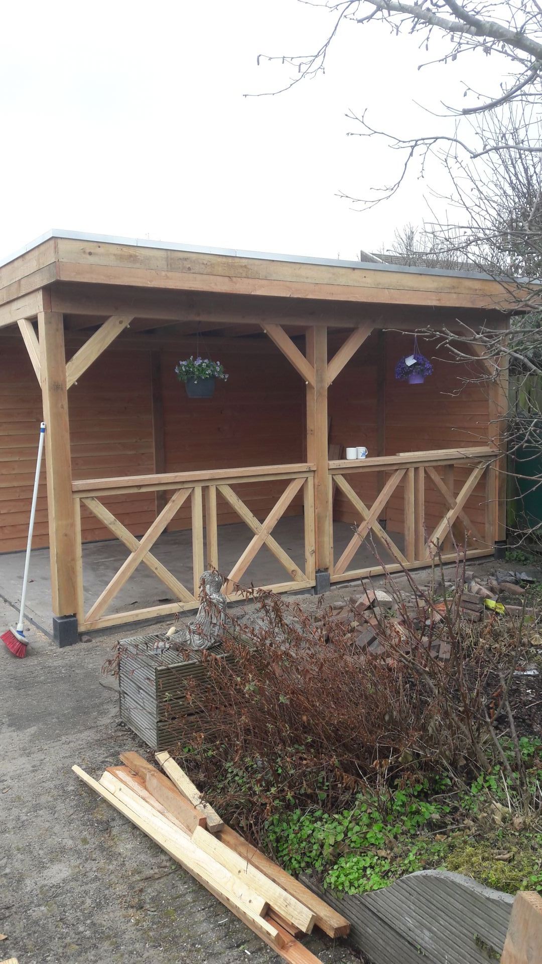 Waranda overkapping met schuur in Lelystad - De Klussenier John van ...